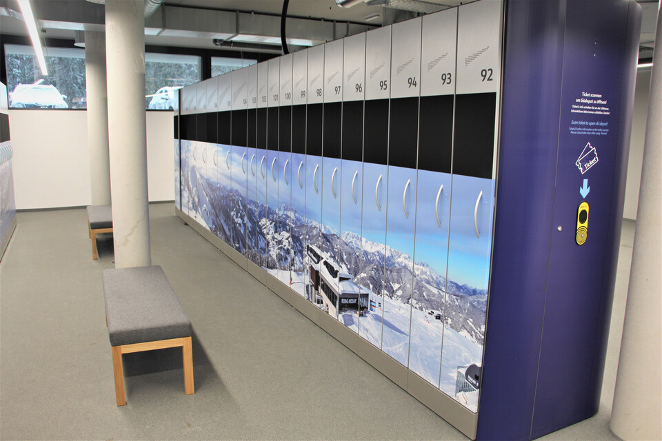 Convenient skibus & skidepots at Snow Space Salzburg resort